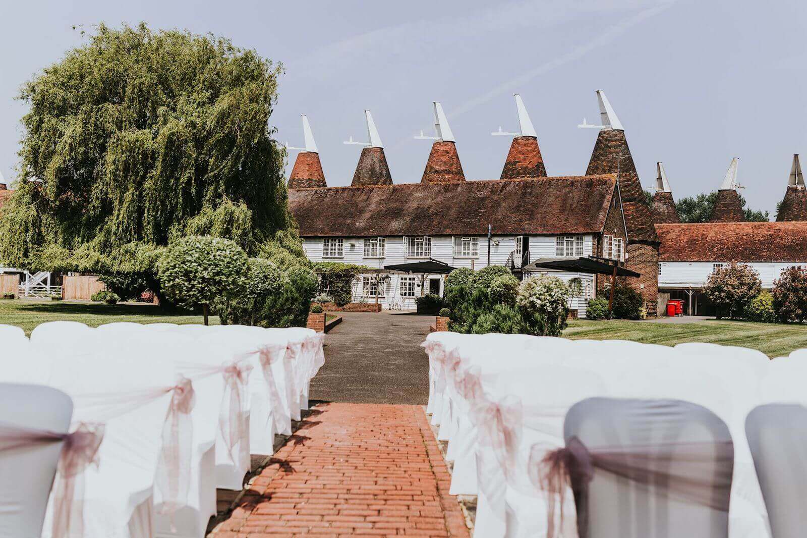 Hop Farm Kent Wedding Photography | Elaine & Luke | Dan Biggins Photography
